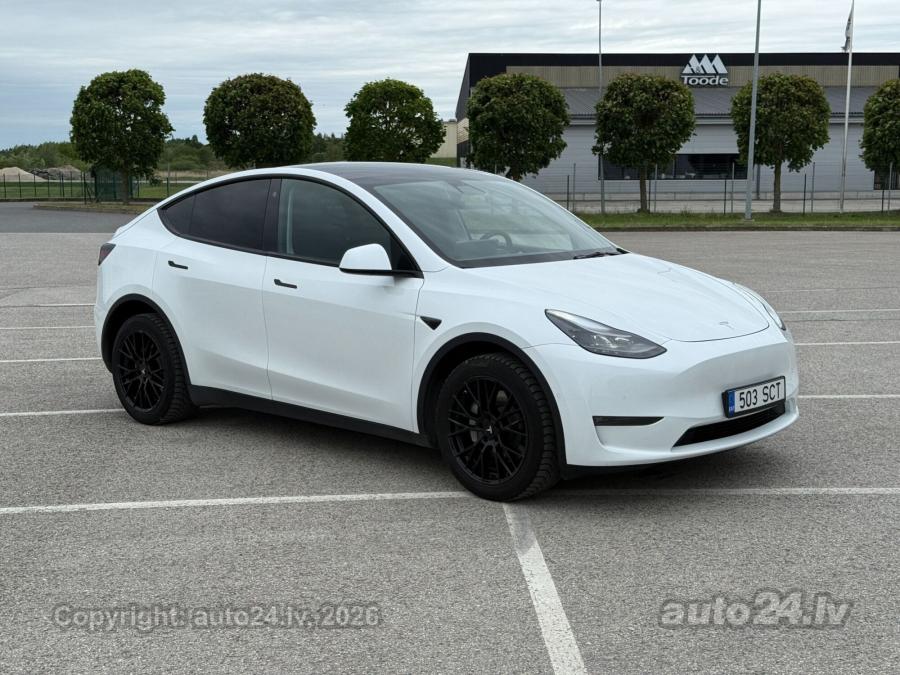 Balts Tesla Model Y 2021 Tallina, ar dzinēja tilpumu 0.00 L un nobraukumu 133 tūkst. km par 28999 €, foto 10 vietnē AUTOMOTO.COM.LV