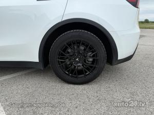 Balts Tesla Model Y 2021 Tallina, ar dzinēja tilpumu 0.00 L un nobraukumu 133 tūkst. km par 28999 €, foto 19 vietnē AUTOMOTO.COM.LV