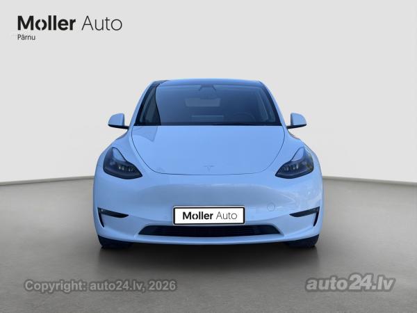 Balts Tesla Model Y 2021 Pērnava, ar dzinēja tilpumu 0.00 L un nobraukumu 136 tūkst. km par 31900 €, foto 3 vietnē AUTOMOTO.COM.LV