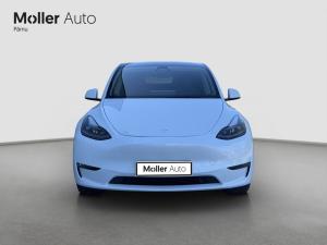 Balts Tesla Model Y 2021 Pērnava, ar dzinēja tilpumu 0.00 L un nobraukumu 136 tūkst. km par 30900 €, foto 4 vietnē AUTOMOTO.COM.LV