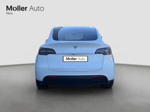 Balts Tesla Model Y 2021 Pērnava, ar dzinēja tilpumu 0.00 L un nobraukumu 136 tūkst. km par 30900 €, foto 5 vietnē AUTOMOTO.COM.LV
