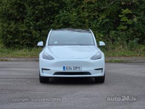 Balts Tesla Model Y 2021 Pērnava, ar dzinēja tilpumu 0.00 L un nobraukumu 127 tūkst. km par 28990 €, foto 3 vietnē AUTOMOTO.COM.LV