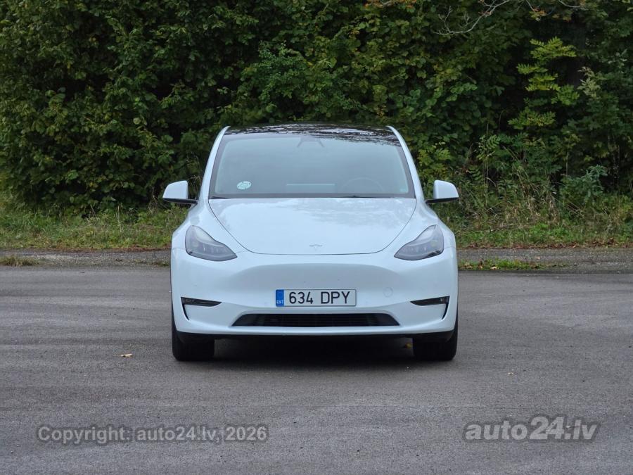 Balts Tesla Model Y 2021 Pērnava, ar dzinēja tilpumu 0.00 L un nobraukumu 127 tūkst. km par 28990 €, foto 3 vietnē AUTOMOTO.COM.LV