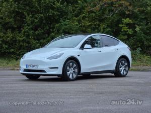 Balts Tesla Model Y 2021 Pērnava, ar dzinēja tilpumu 0.00 L un nobraukumu 127 tūkst. km par 28990 €, foto 4 vietnē AUTOMOTO.COM.LV