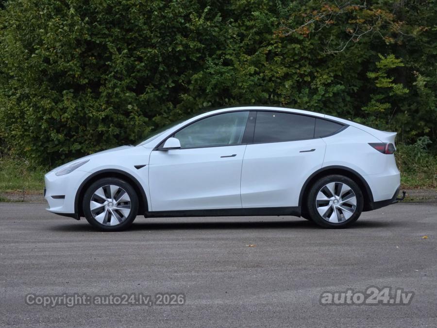 Balts Tesla Model Y 2021 Pērnava, ar dzinēja tilpumu 0.00 L un nobraukumu 127 tūkst. km par 28990 €, foto 9 vietnē AUTOMOTO.COM.LV