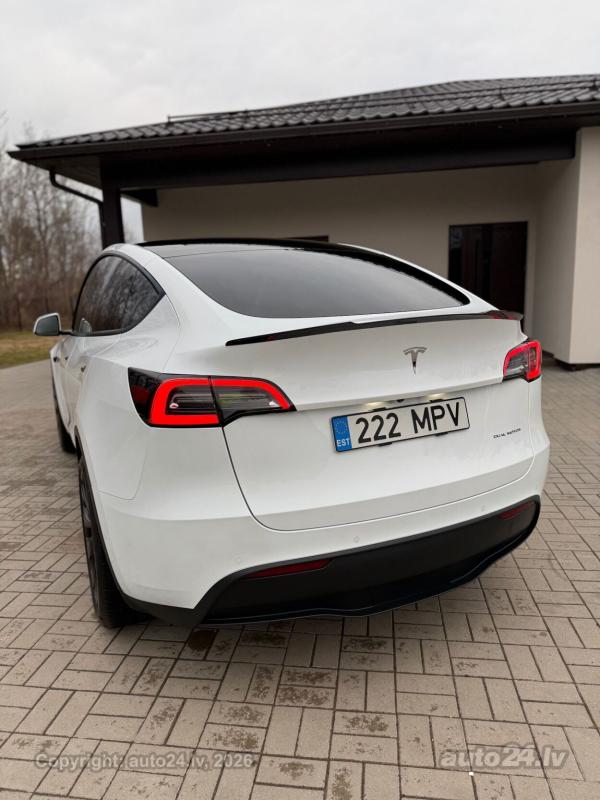 Balts Tesla Model Y 2022 Tallina, ar dzinēja tilpumu 0.00 L un nobraukumu 74 tūkst. km par 37000 €, foto 4 vietnē AUTOMOTO.COM.LV