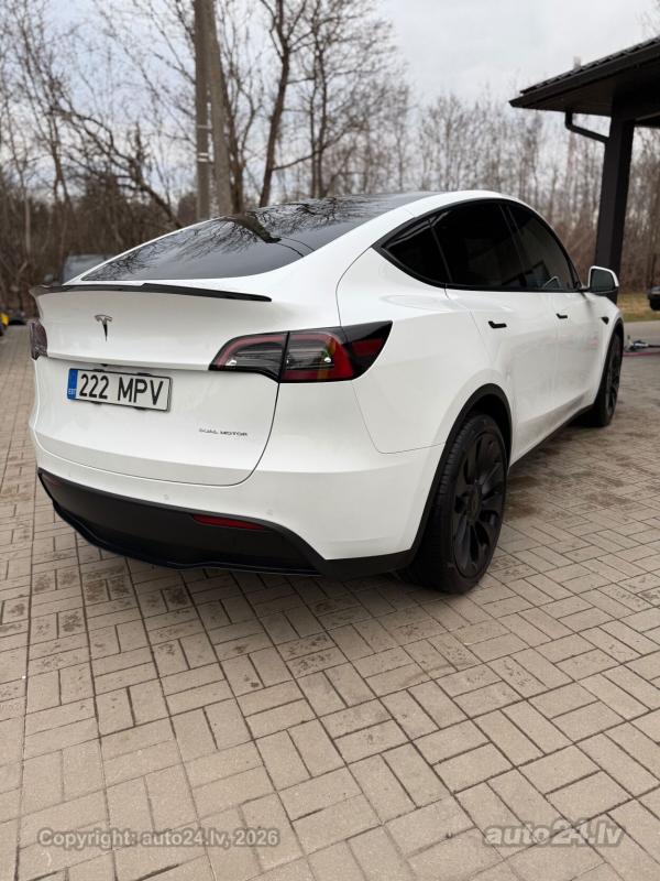 Balts Tesla Model Y 2022 Tallina, ar dzinēja tilpumu 0.00 L un nobraukumu 74 tūkst. km par 37000 €, foto 7 vietnē AUTOMOTO.COM.LV