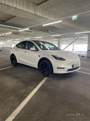 Balts Tesla Model Y 2022 Tallina, ar dzinēja tilpumu 0.00 L un nobraukumu 80 tūkst. km par 32500 €, foto 4 vietnē AUTOMOTO.COM.LV