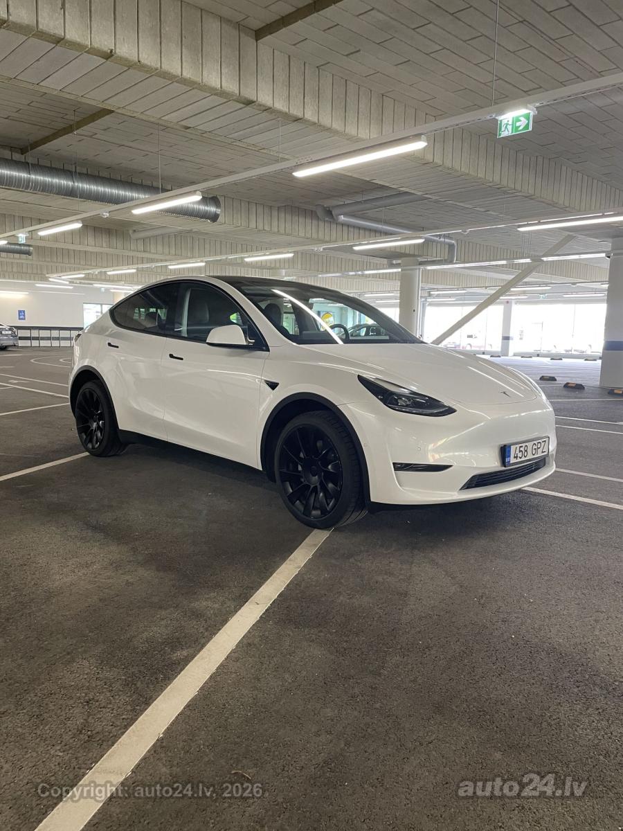 Balts Tesla Model Y 2022 Tallina, ar dzinēja tilpumu 0.00 L un nobraukumu 80 tūkst. km par 32500 €, foto 4 vietnē AUTOMOTO.COM.LV