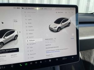 White Tesla Model Y 2022 in Vilnius, with an engine capacity of 0.00 L and mileage of 91 thousand km for 31500 €, photo 14 on AUTOMOTO.COM.LV