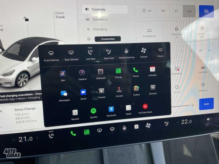 White Tesla Model Y 2022 in Vilnius, with an engine capacity of 0.00 L and mileage of 91 thousand km for 31500 €, photo 18 on AUTOMOTO.COM.LV