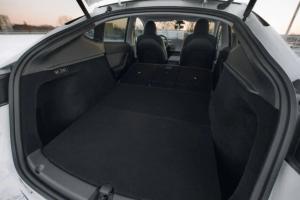 White Tesla Model Y 2022 in Riga, with an engine capacity of 0.00 L and mileage of 30 thousand km for 39000 €, photo 31 on AUTOMOTO.COM.LV