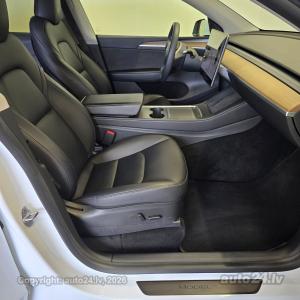 Balts Tesla Model Y 2022 Tartu, ar dzinēja tilpumu 0.00 L un nobraukumu 74 tūkst. km par 36000 €, foto 5 vietnē AUTOMOTO.COM.LV