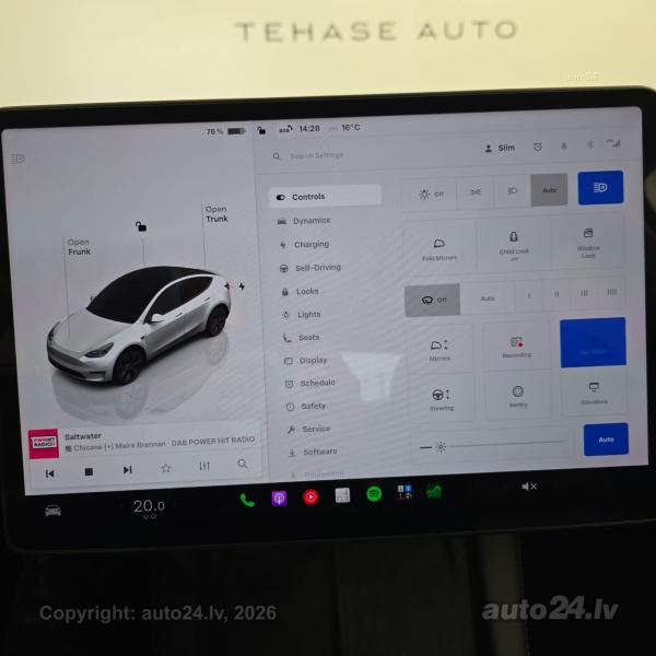 Balts Tesla Model Y 2022 Tartu, ar dzinēja tilpumu 0.00 L un nobraukumu 74 tūkst. km par 36000 €, foto 7 vietnē AUTOMOTO.COM.LV