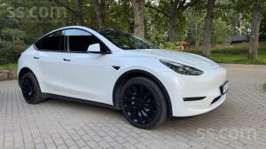 Balts Tesla Model Y 2022 Cēsis, ar dzinēja tilpumu 0.00 L un nobraukumu 124 tūkst. km par 29990 €, foto 3 vietnē AUTOMOTO.COM.LV