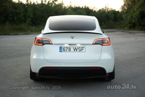 Белый Тесла Модель Y 2022 в Пярну, объемом двигателя 0.00 л и пробегом 145 тыс. км за 33990 €, фото 6 на AUTOMOTO.COM.LV