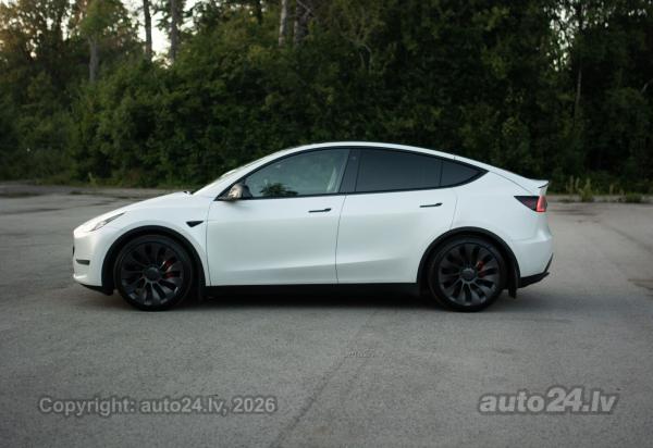 Balts Tesla Model Y 2022 Pērnava, ar dzinēja tilpumu 0.00 L un nobraukumu 145 tūkst. km par 33990 €, foto 8 vietnē AUTOMOTO.COM.LV