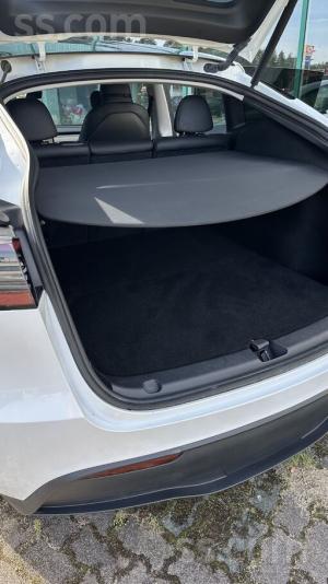 Balts Tesla Model Y 2022 Rīga, ar dzinēja tilpumu 0.00 L un nobraukumu 0 tūkst. km par 26000 €, foto 16 vietnē AUTOMOTO.COM.LV
