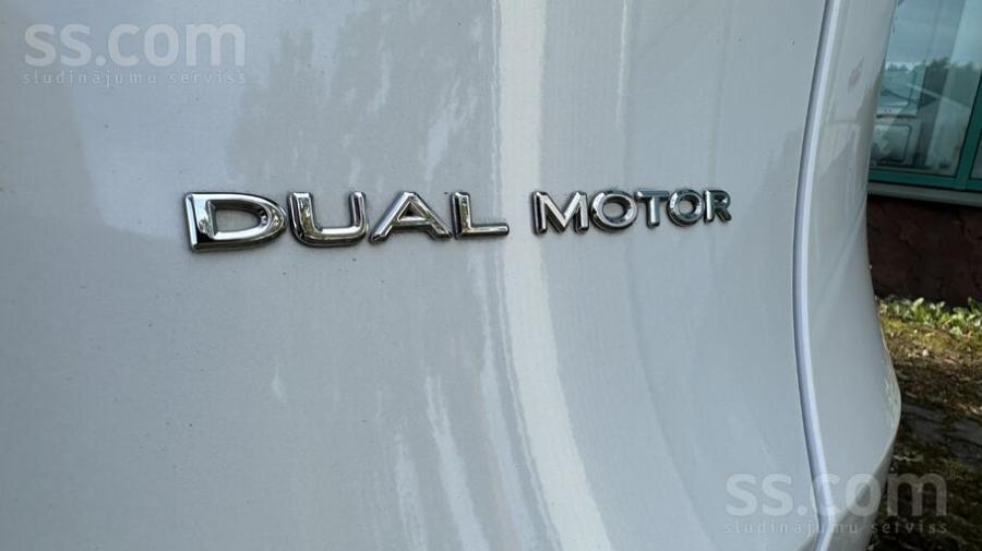 Balts Tesla Model Y 2022 Rīga, ar dzinēja tilpumu 0.00 L un nobraukumu 0 tūkst. km par 26000 €, foto 24 vietnē AUTOMOTO.COM.LV