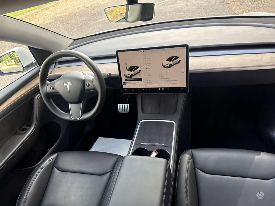 Balts Tesla Model Y 2022 Marijampole, ar dzinēja tilpumu 0.00 L un nobraukumu 90 tūkst. km par 29700 €, foto 13 vietnē AUTOMOTO.COM.LV