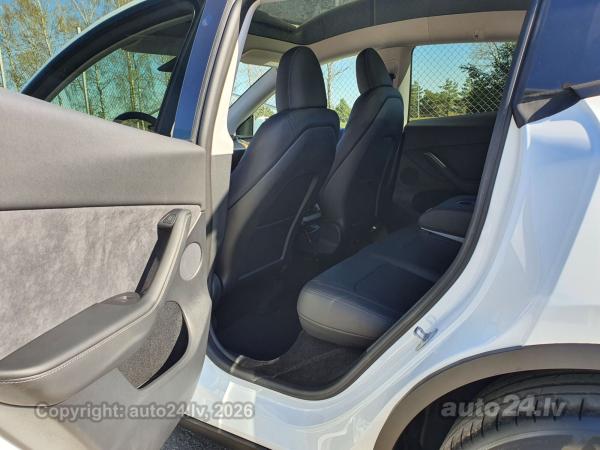 Tesla Model Y 2022 Tallina vietnÄ Balts Tesla Model Y 2022 Tallina, ar dzinÄja tilpumu 0.00 L un nobraukumu 51 tÅ«kst. km par 37000 ā¬, foto 3 vietnÄ AUTOMOTO.COM.LV