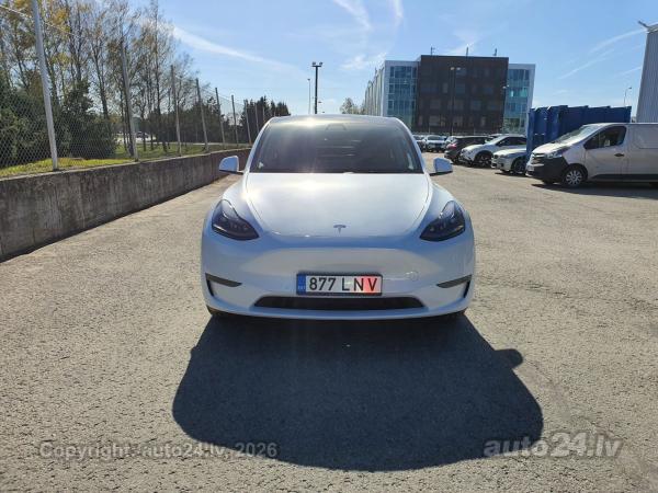 Tesla Model Y 2022 Tallina vietnÄ Balts Tesla Model Y 2022 Tallina, ar dzinÄja tilpumu 0.00 L un nobraukumu 51 tÅ«kst. km par 37000 ā¬, foto 8 vietnÄ AUTOMOTO.COM.LV