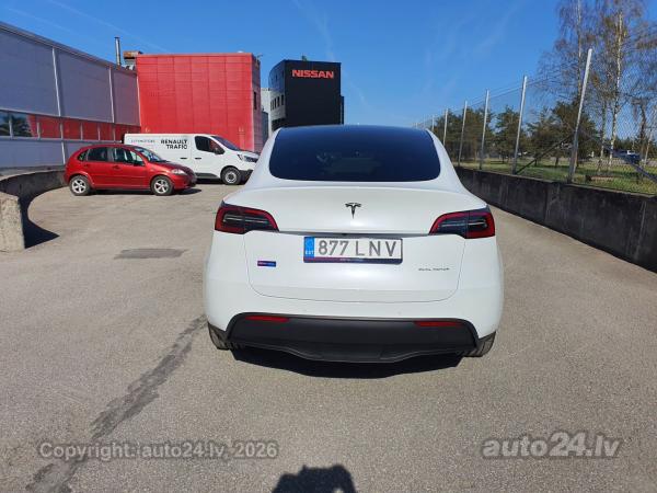Tesla Model Y 2022 Tallina vietnÄ Balts Tesla Model Y 2022 Tallina, ar dzinÄja tilpumu 0.00 L un nobraukumu 51 tÅ«kst. km par 37000 ā¬, foto 9 vietnÄ AUTOMOTO.COM.LV