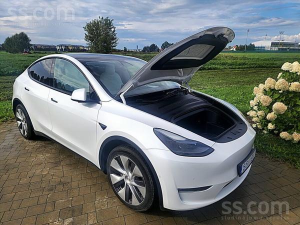 Тесла Модель Y 2022 в Рига на AUTOMOTO.COM.LV Белый Тесла Модель Y 2022 в Рига, объемом двигателя 0.00 л и пробегом 145 тыс. км за 31460 €, фото 6 на AUTOMOTO.COM.LV