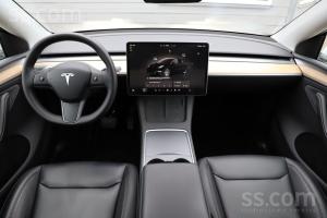 Balts Tesla Model Y 2022 Tukums, ar dzinēja tilpumu 0.00 L un nobraukumu 135 tūkst. km par 30000 €, foto 8 vietnē AUTOMOTO.COM.LV