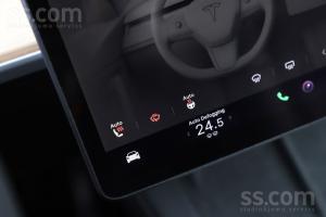 Balts Tesla Model Y 2022 Tukums, ar dzinēja tilpumu 0.00 L un nobraukumu 135 tūkst. km par 30000 €, foto 13 vietnē AUTOMOTO.COM.LV
