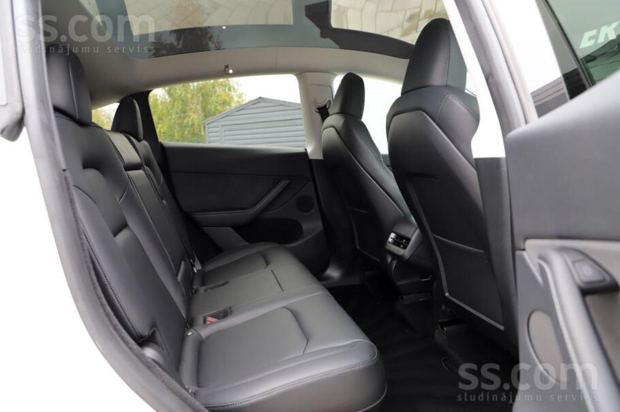 Balts Tesla Model Y 2022 Tukums, ar dzinēja tilpumu 0.00 L un nobraukumu 135 tūkst. km par 30000 €, foto 14 vietnē AUTOMOTO.COM.LV