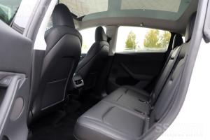 Balts Tesla Model Y 2022 Tukums, ar dzinēja tilpumu 0.00 L un nobraukumu 135 tūkst. km par 30000 €, foto 15 vietnē AUTOMOTO.COM.LV