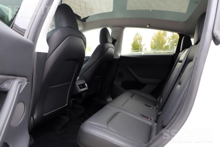 Balts Tesla Model Y 2022 Tukums, ar dzinēja tilpumu 0.00 L un nobraukumu 135 tūkst. km par 30000 €, foto 15 vietnē AUTOMOTO.COM.LV