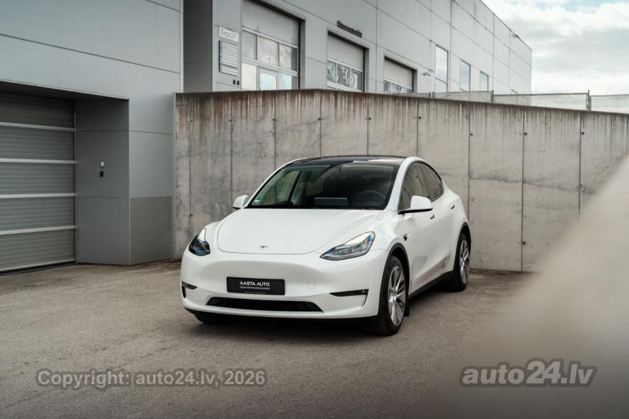 White Tesla Model Y 2023 in Tartu, with an engine capacity of 0.00 L and mileage of 48 thousand km for 36900 €, photo 11 on AUTOMOTO.COM.LV