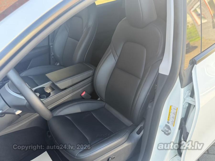 Balts Tesla Model Y 2023 Tallina, ar dzinēja tilpumu 0.00 L un nobraukumu 80 tūkst. km par 36990 €, foto 11 vietnē AUTOMOTO.COM.LV