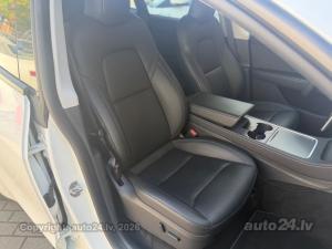 Balts Tesla Model Y 2023 Tallina, ar dzinēja tilpumu 0.00 L un nobraukumu 80 tūkst. km par 36990 €, foto 12 vietnē AUTOMOTO.COM.LV