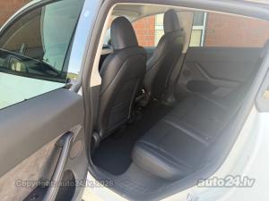 Balts Tesla Model Y 2023 Tallina, ar dzinēja tilpumu 0.00 L un nobraukumu 80 tūkst. km par 36990 €, foto 13 vietnē AUTOMOTO.COM.LV