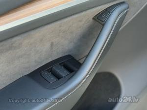 Balts Tesla Model Y 2023 Tallina, ar dzinēja tilpumu 0.00 L un nobraukumu 80 tūkst. km par 36990 €, foto 15 vietnē AUTOMOTO.COM.LV