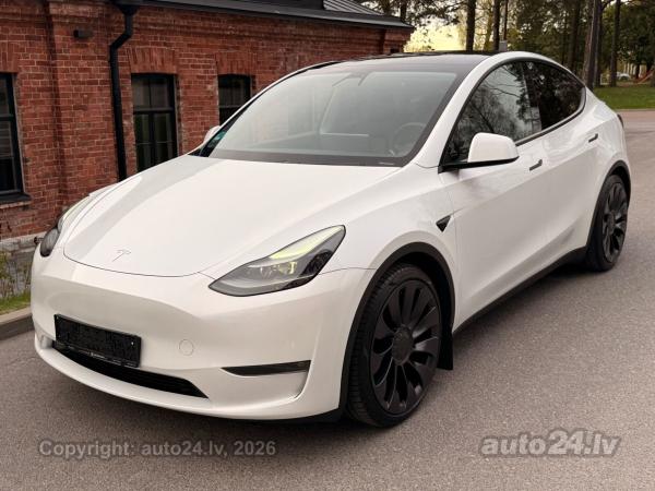 Balts Tesla Model Y 2023 Tallina, ar dzinēja tilpumu 0.00 L un nobraukumu 33 tūkst. km par 43900 €, foto 2 vietnē AUTOMOTO.COM.LV