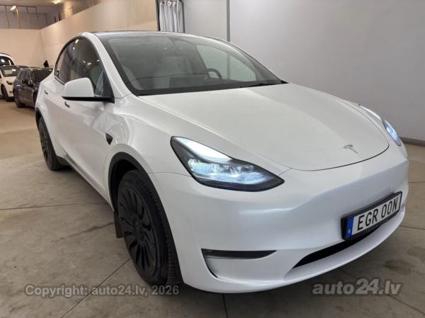 White Tesla Model Y 2023 in Tallinn, with an engine capacity of 0.00 L and mileage of 83 thousand km for 36490 €, photo 2 on AUTOMOTO.COM.LV