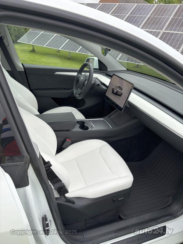 Balts Tesla Model Y 2023 Tartu, ar dzinēja tilpumu 0.00 L un nobraukumu 72 tūkst. km par 41999 €, foto 6 vietnē AUTOMOTO.COM.LV