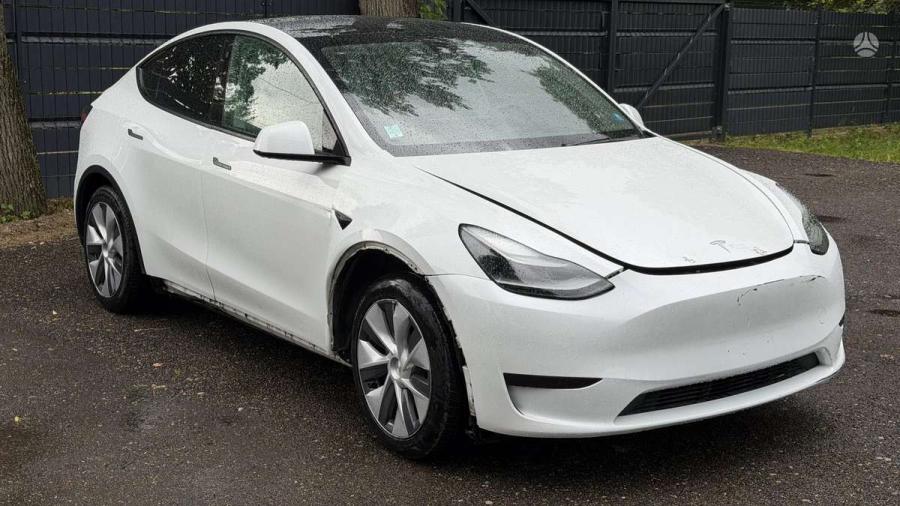 Balts Tesla Model Y 2023 Jonava, ar dzinēja tilpumu 0.00 L un nobraukumu 70 tūkst. km par 16750 €, foto 8 vietnē AUTOMOTO.COM.LV