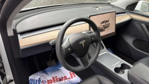 Balts Tesla Model Y 2023 Jonava, ar dzinēja tilpumu 0.00 L un nobraukumu 70 tūkst. km par 16750 €, foto 22 vietnē AUTOMOTO.COM.LV