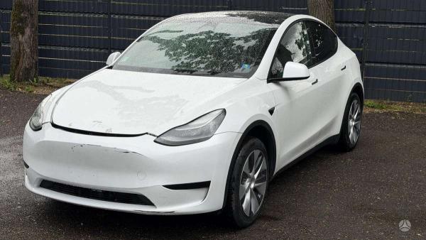 Balts Tesla Model Y 2023 Jonava, ar dzinēja tilpumu 0.00 L un nobraukumu 70 tūkst. km par 16500 €, foto 4 vietnē AUTOMOTO.COM.LV