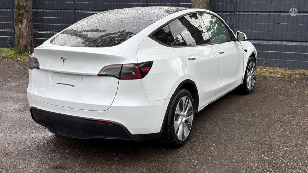 Balts Tesla Model Y 2023 Jonava, ar dzinēja tilpumu 0.00 L un nobraukumu 70 tūkst. km par 16500 €, foto 8 vietnē AUTOMOTO.COM.LV