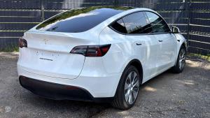 Balts Tesla Model Y 2023 Ukmergė, ar dzinēja tilpumu 0.00 L un nobraukumu 70 tūkst. km par 17450 €, foto 14 vietnē AUTOMOTO.COM.LV