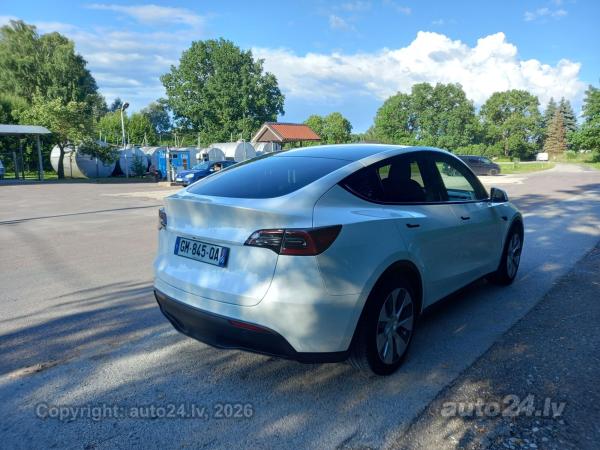 Balts Tesla Model Y 2023 Tartu, ar dzinēja tilpumu 0.00 L un nobraukumu 29 tūkst. km par 35200 €, foto 4 vietnē AUTOMOTO.COM.LV