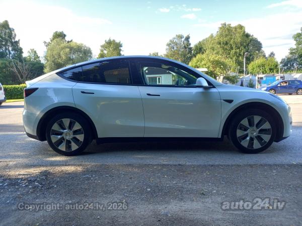 Balts Tesla Model Y 2023 Tartu, ar dzinēja tilpumu 0.00 L un nobraukumu 29 tūkst. km par 35200 €, foto 5 vietnē AUTOMOTO.COM.LV