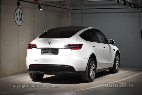 Balts Tesla Model Y 2023 Tallina, ar dzinēja tilpumu 0.00 L un nobraukumu 79 tūkst. km par 37490 €, foto 7 vietnē AUTOMOTO.COM.LV