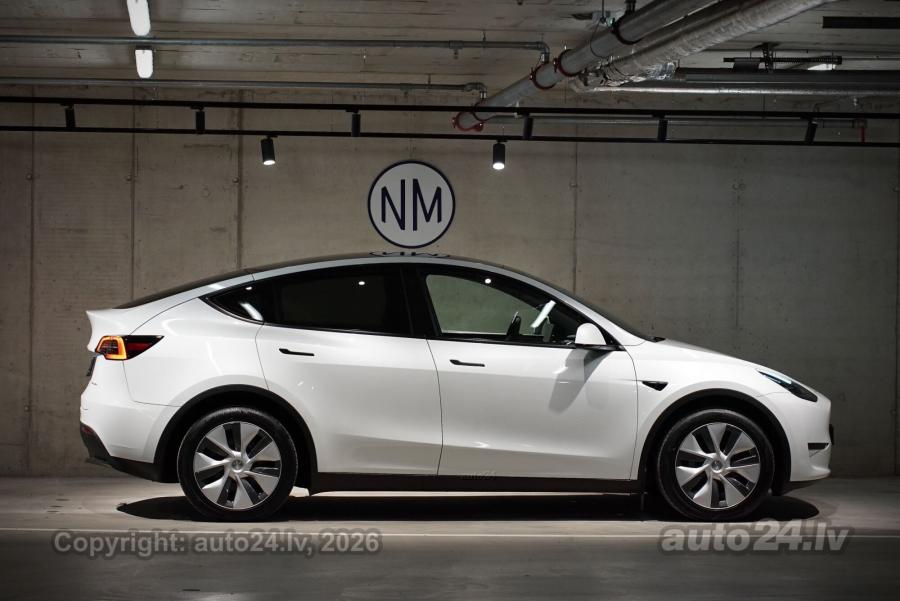 Белый Тесла Модель Y 2023 в Таллин, объемом двигателя 0.00 л и пробегом 79 тыс. км за 37490 €, фото 17 на AUTOMOTO.COM.LV